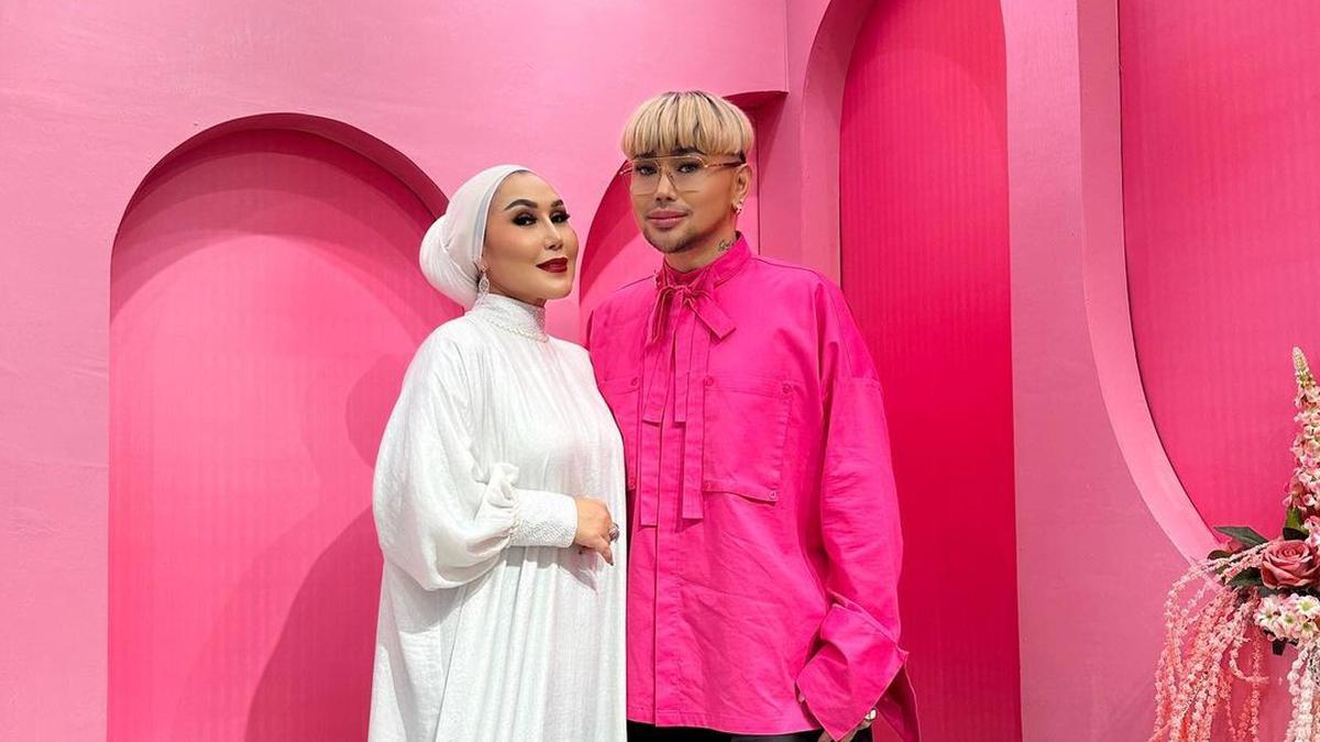 Caren Delano Sanjung Koleksi Busana Harra Lebaran 2023 Karya Muliani ...