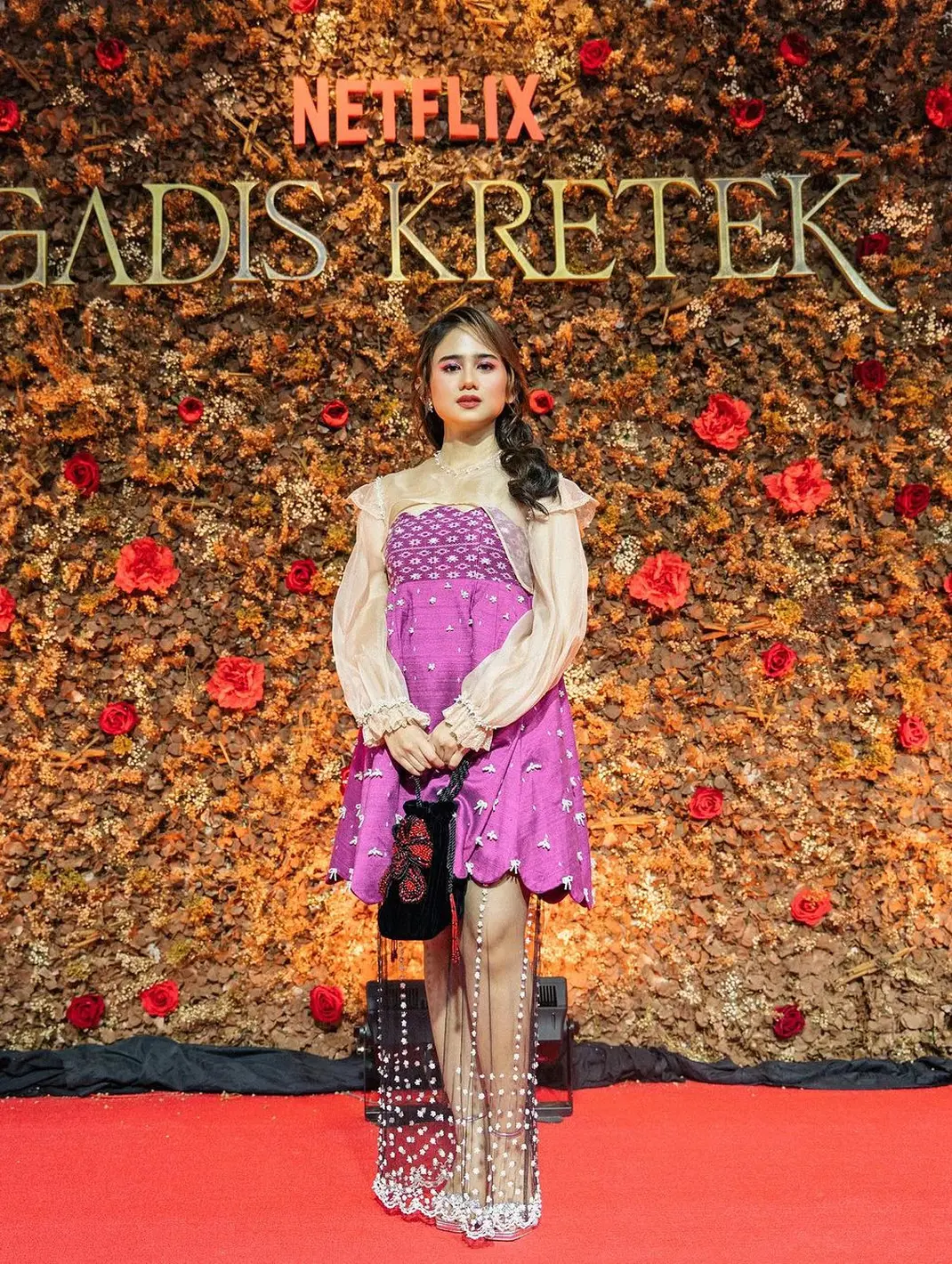 8 Potret Detail Makeup Cast Perempuan Gadis Kretek di Gala Premiere, Adu Pesona Dian Sastro ...