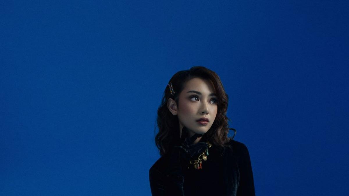 Angie Zelena Persiapkan Single Terbaru Bersama Label Rekaman Sony Music ...