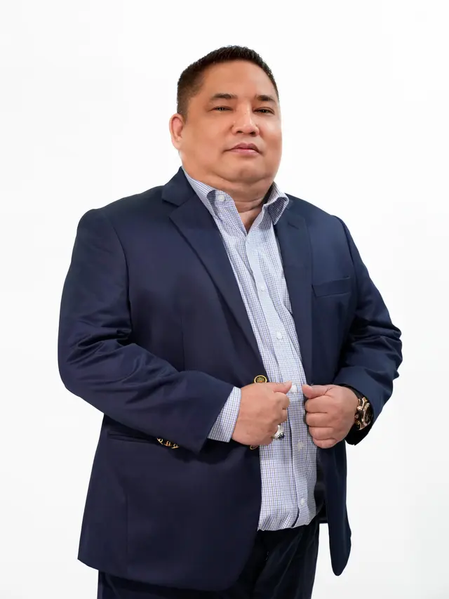 Charly Van Houten Nyanyikan Lagu Tulang Rusuk Karya Komposer Muhammad Daud - ShowBiz Liputan6.com