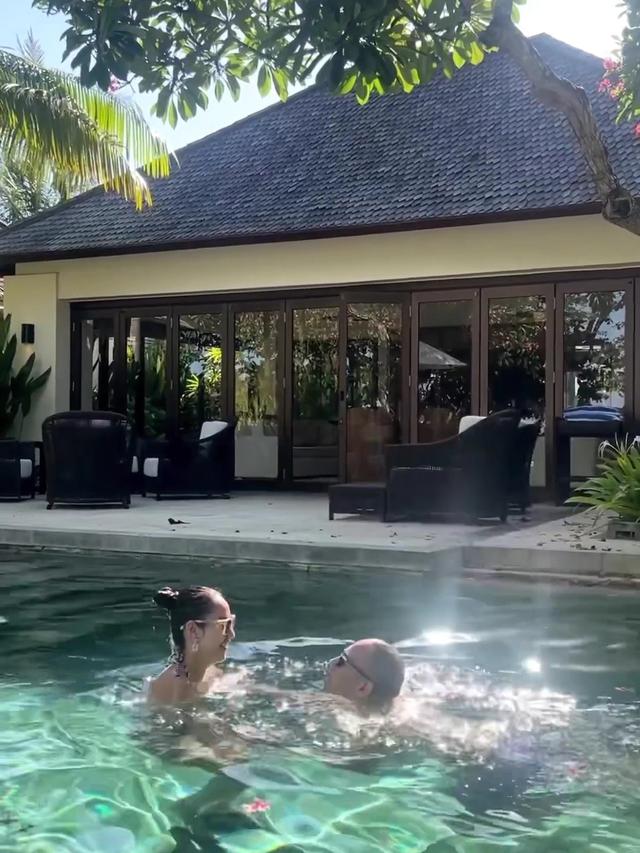 7 Potret BCL dan Tiko Aryawardhana Setelah Menikah, Momen Berdua Curi ...