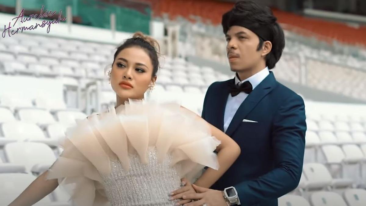 10 Potret Persiapan Jelang Akad Nikah Aurel dan Atta Halilintar, Pakai ...