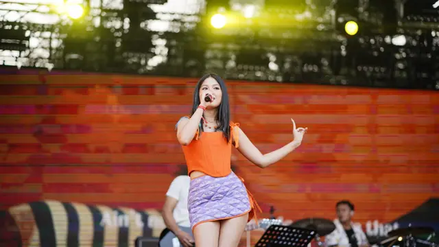 Andrea Tanzil Suguhkan Penampilan Memukau di Lalala Fest 2024, Terkejut ...