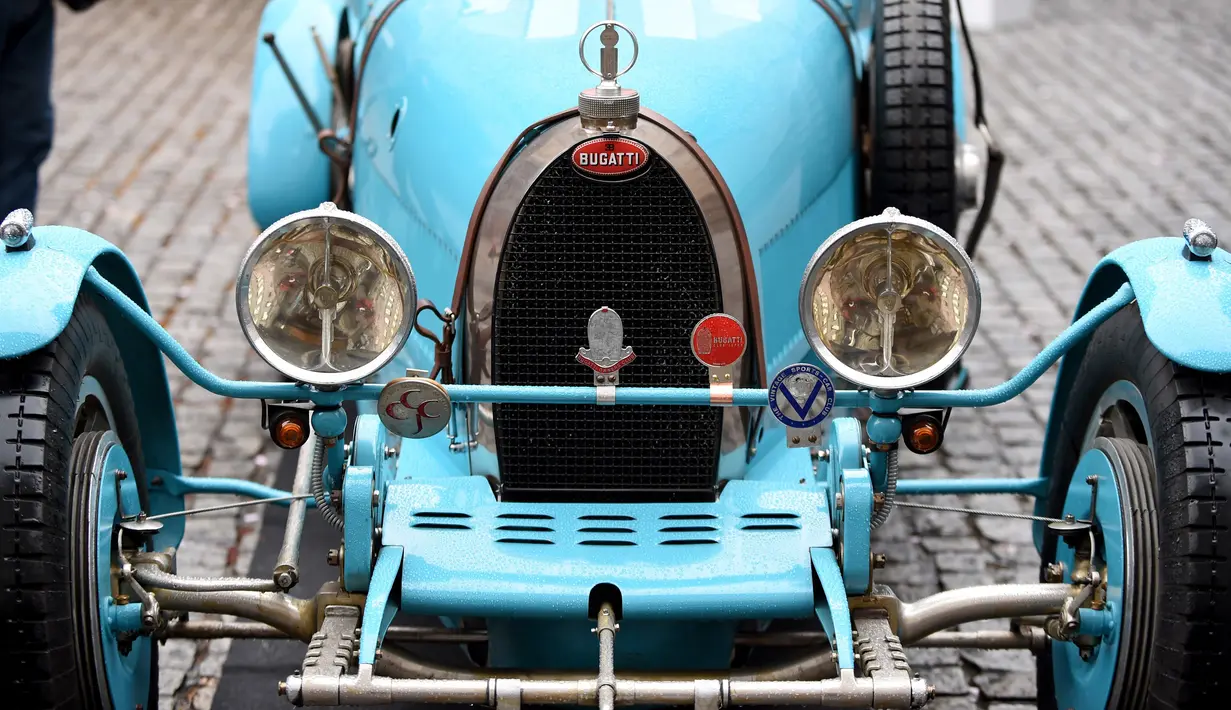 Deretan Mobil-mobil Antik di Japan Classic Automobile 2016 - Foto ...