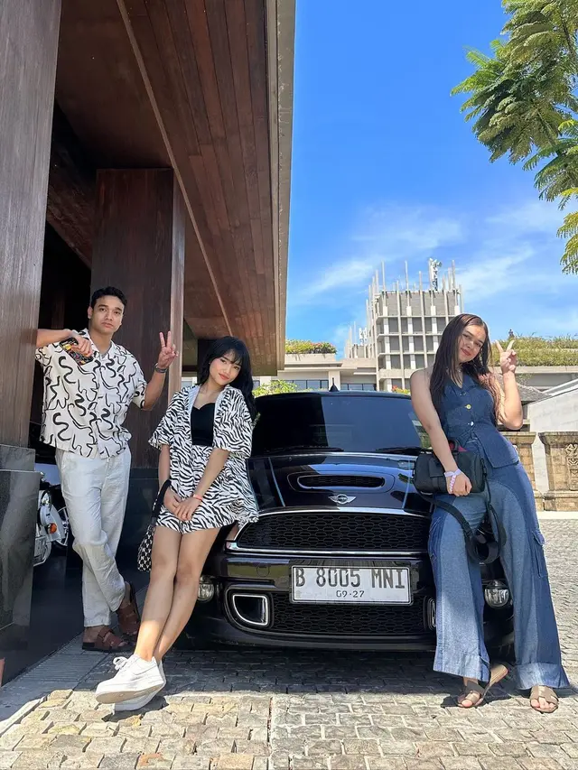 6 Potret Fuji dan Rebecca Klopper Liburan di Bali: Tidur Bareng ...