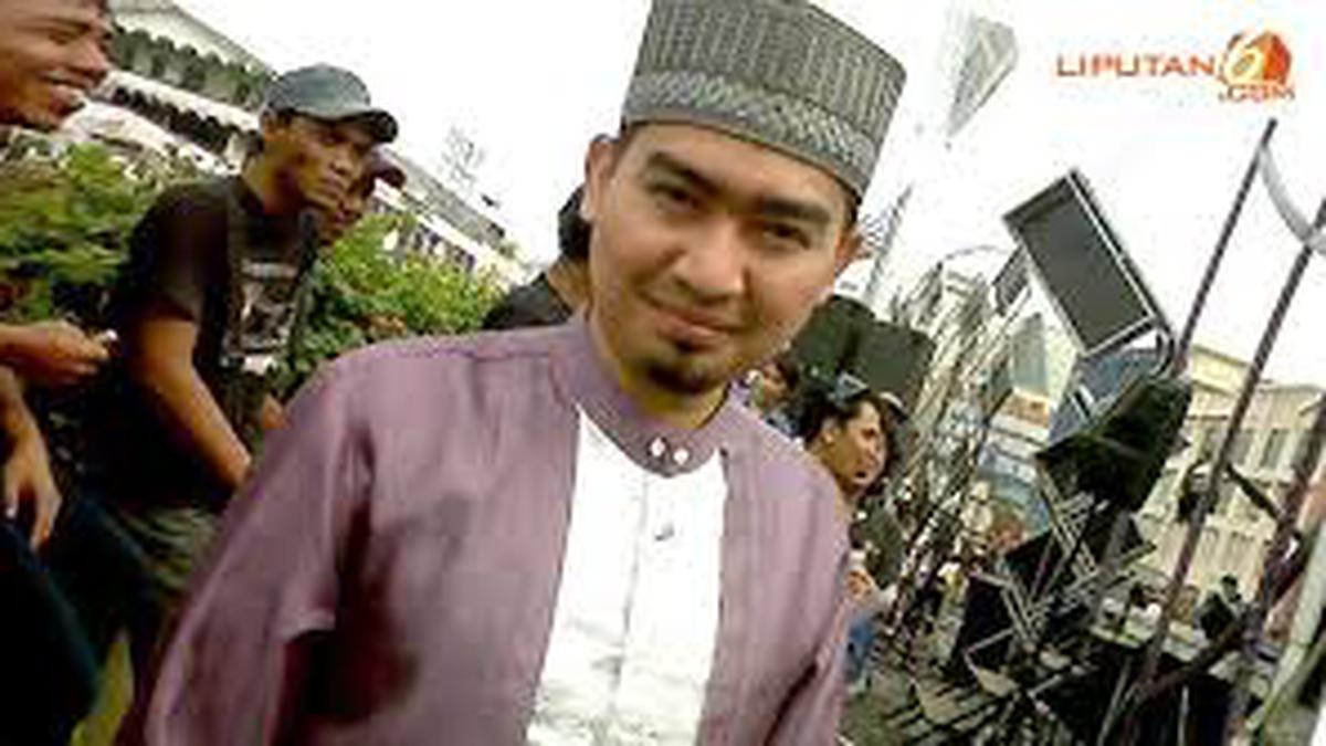 Ustad Solmed Dirawat, Istri Ikutan Sakit? - ShowBiz Liputan6.com