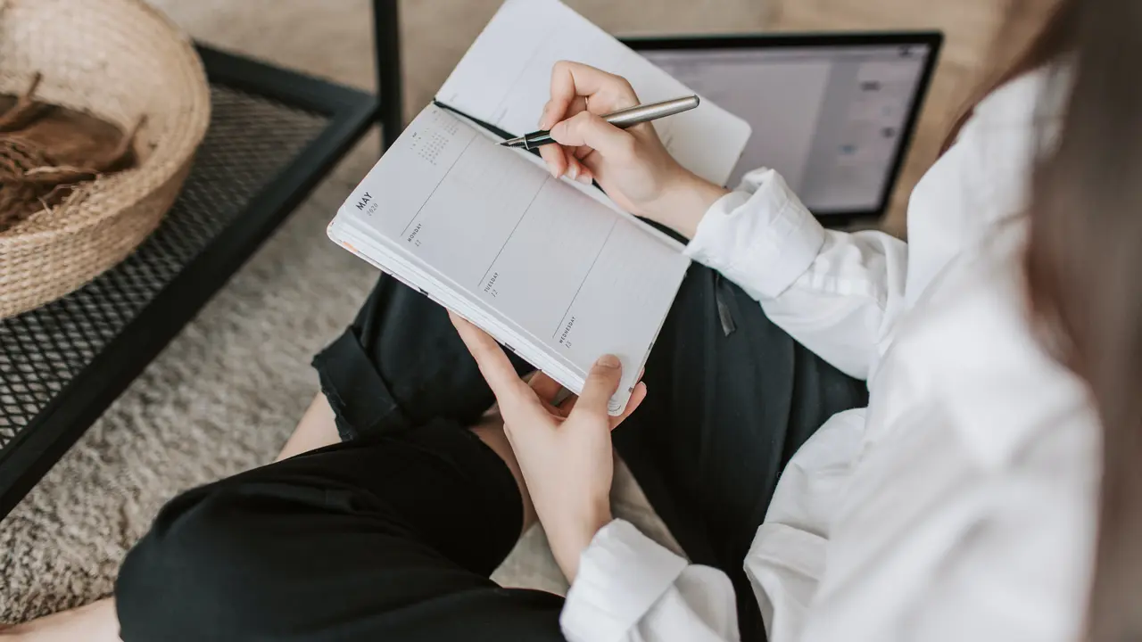 9 Contoh Kata Homograf dan Penggunaannya dalam Kalimat, Pahami juga ...