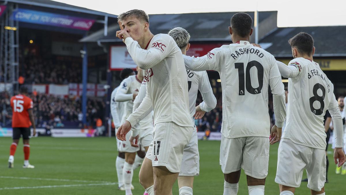 3 Opsi Formasi MU Vs Fulham setelah Rasmus Hojlund Absen karena Cedera ...