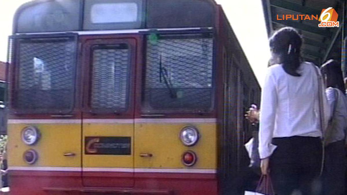 15 Juta Warga Jabodetabek Naik Commuter Line di Januari 2014 - Bisnis ...