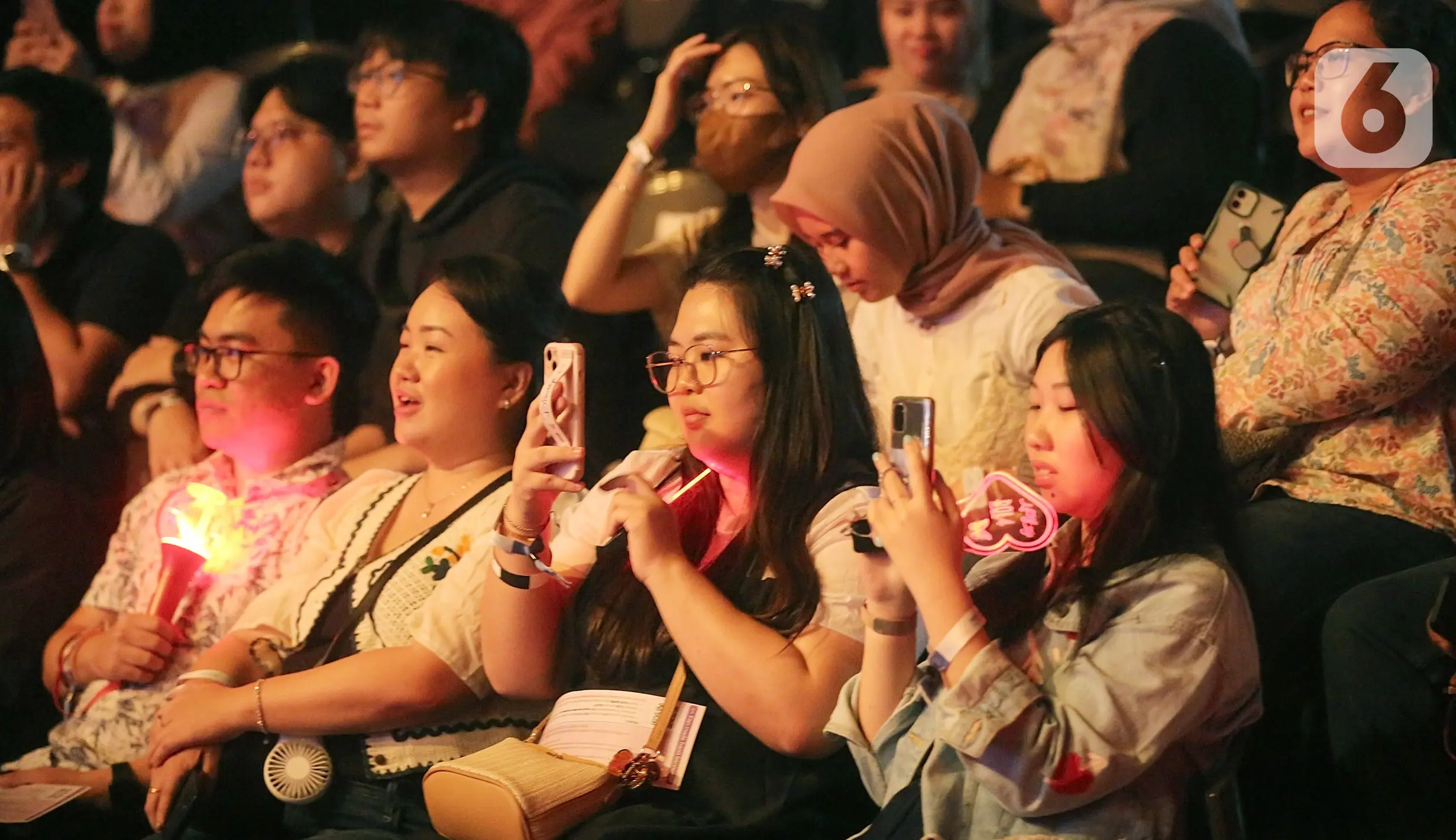 Aksi Memukau Konser Bol4 Sapa Penggemarnya di Jakarta - Foto Liputan6.com