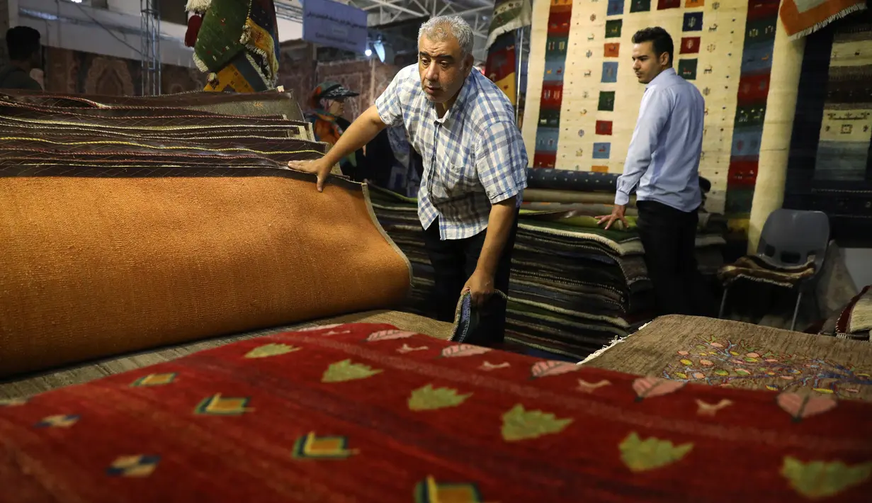 FOTO: Kena Sanksi AS, Ekspor Karpet Iran Kehilangan Pasar Terbesar ...