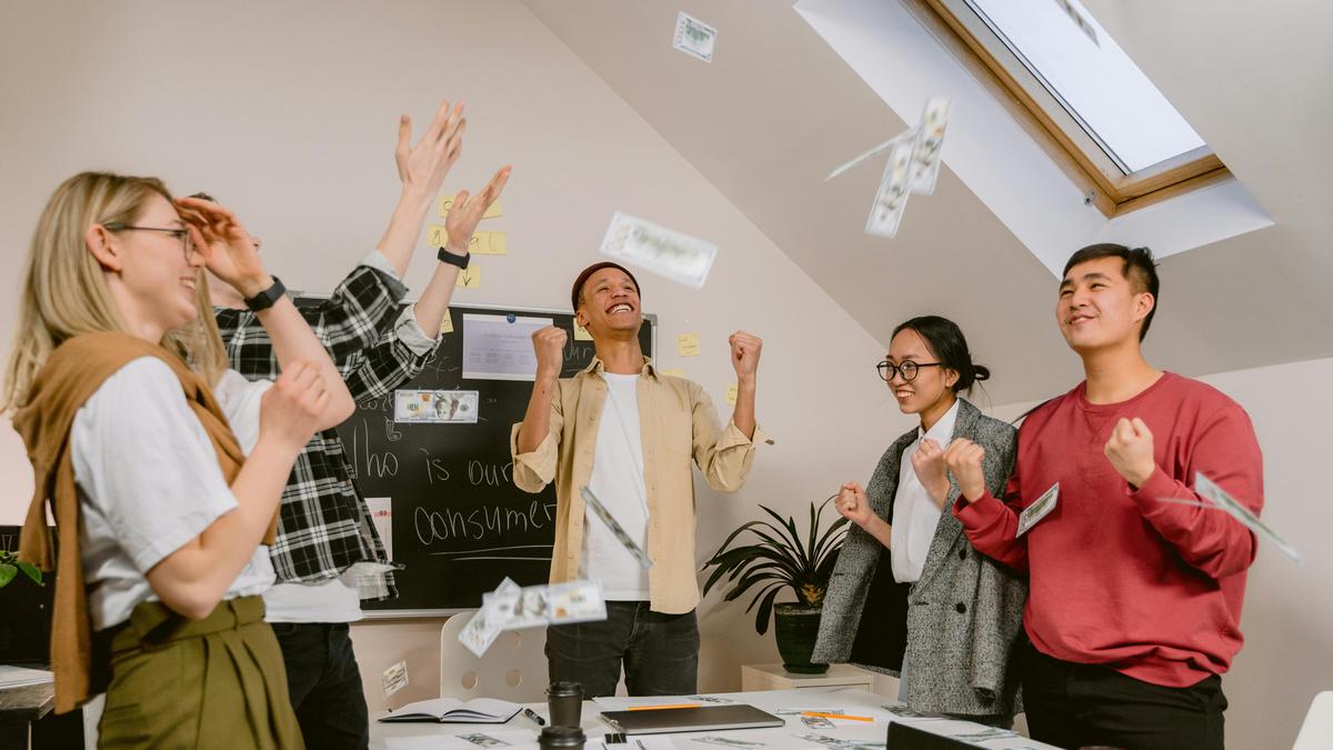 Inspirasi 5 Tema Segar untuk Acara Gathering Kantor - Lifestyle Fimela.com