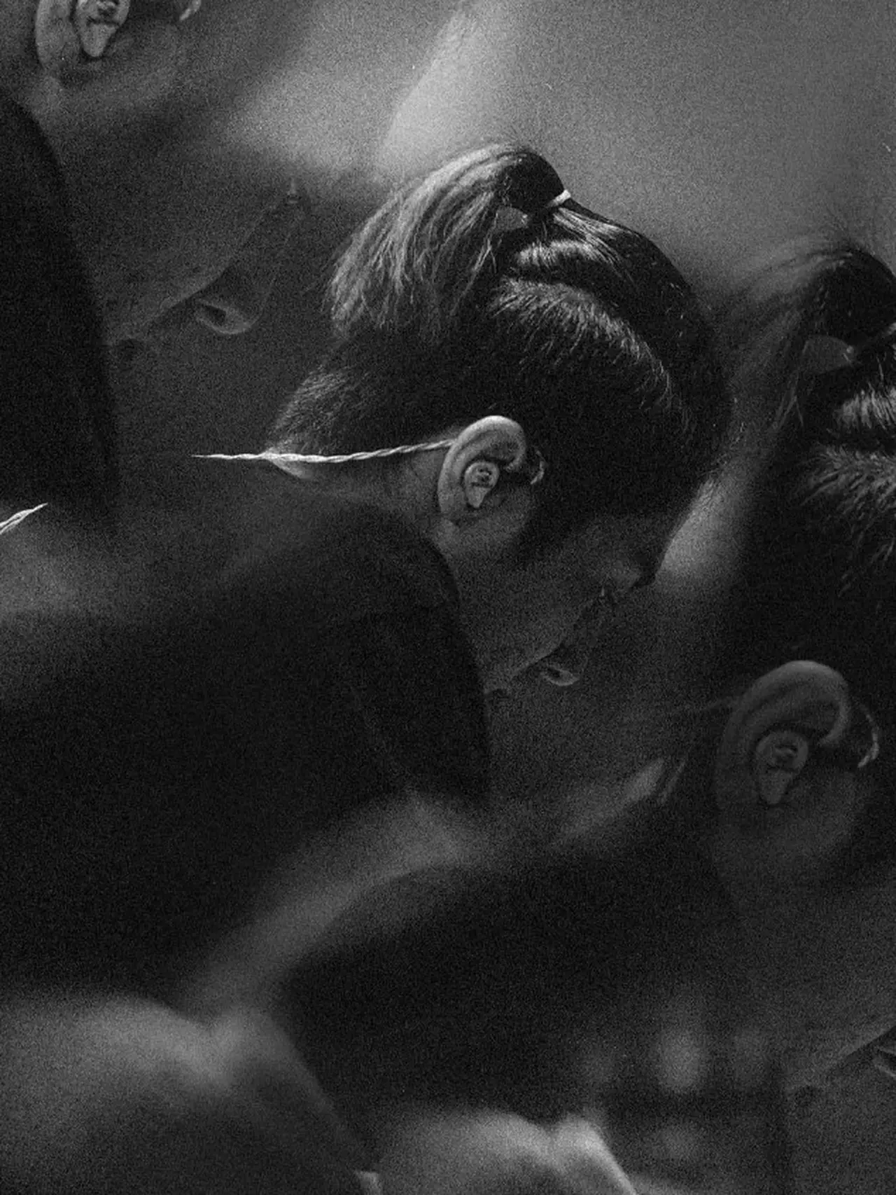 Gaya Rambut DJ Panda dengan Potongan Man Bun Undercut yang Jadi Ciri ...