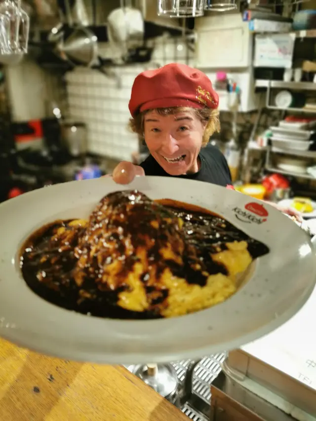 Chef Motokichi Pertama Kali Datang Ke di Indonesia, Sajikan Omurice ...
