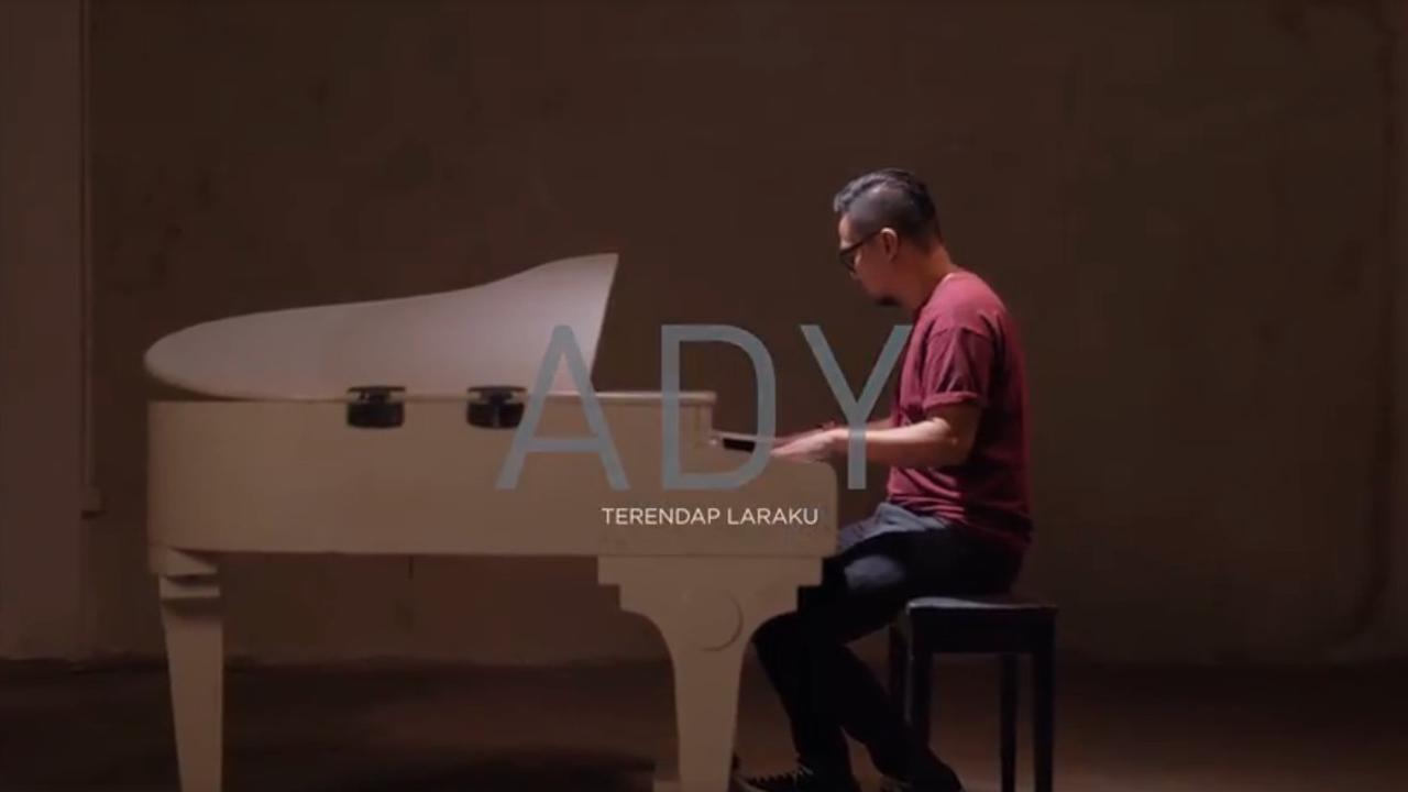 Official Music Video Ady Eks Naff Berjudul Terendap Laraku