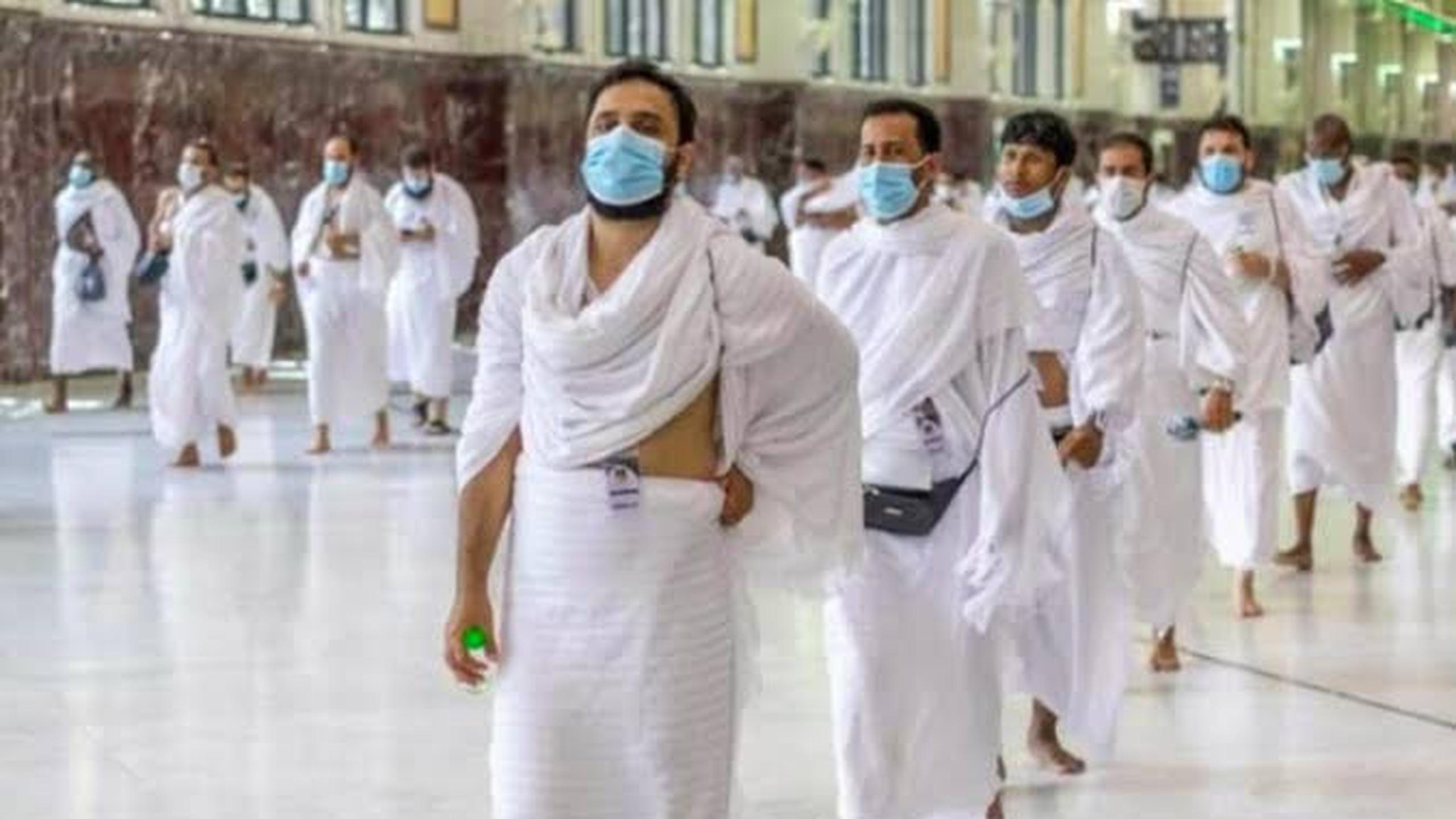 Panduan Pakaian Ihram yang Benar untuk Pria, Tata Cara dan Larangannya