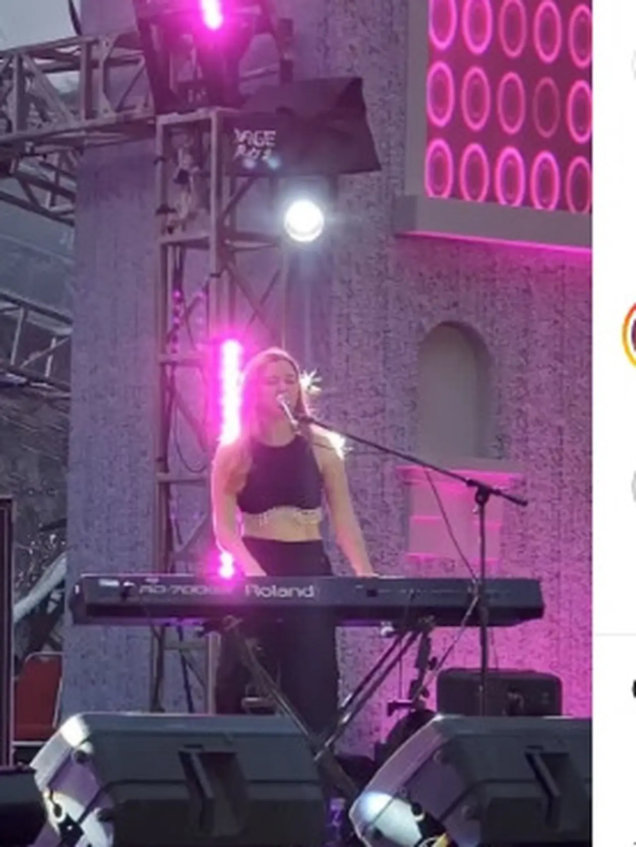 5 Potret Stacey Ryan Kunjungi Indonesia, Duet dengan Ziva Magnolya ...