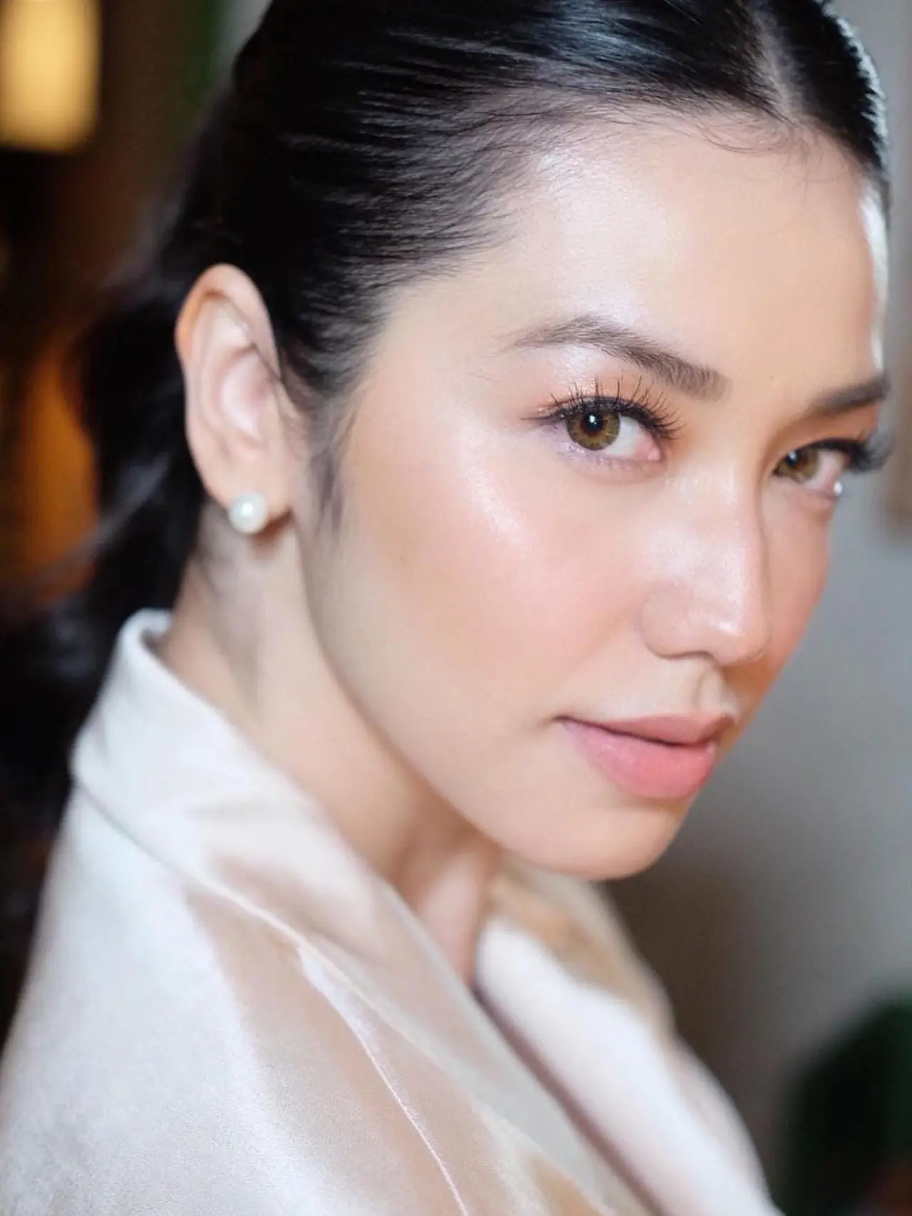 Lama Tak Muncul di Layar, Intip 6 Potret Velove Vexia yang Selalu Tampil Cantik - Entertainment ...