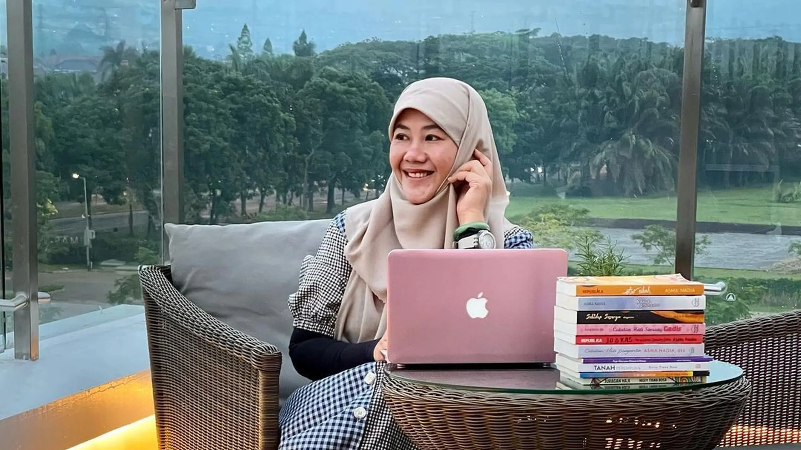 Isa Alamsyah Suami Asma Nadia Beberkan Babak Baru Aplikasi KBM, Wadah ...