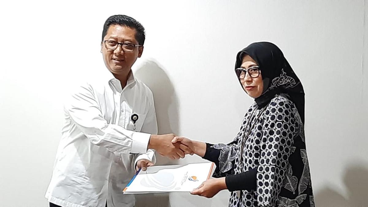 Menteri Rini Tunjuk Farida Mokodompit Jadi Dirut Perum Perindo - Bisnis ...