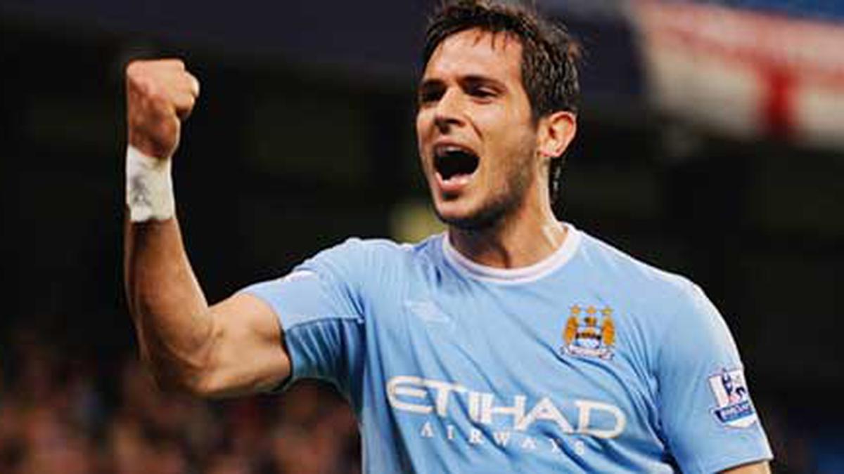 Lagi, Santa Cruz Berniat Hengkang - Bola Liputan6.com