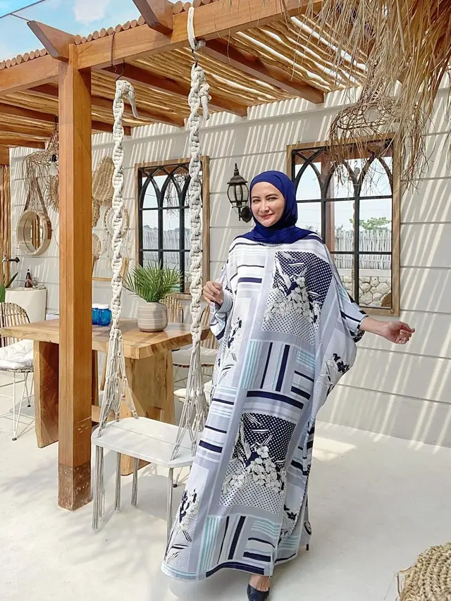 6 Potret Terbaru Natalie Sarah yang Makin Menawan di Usia 38 Tahun ...