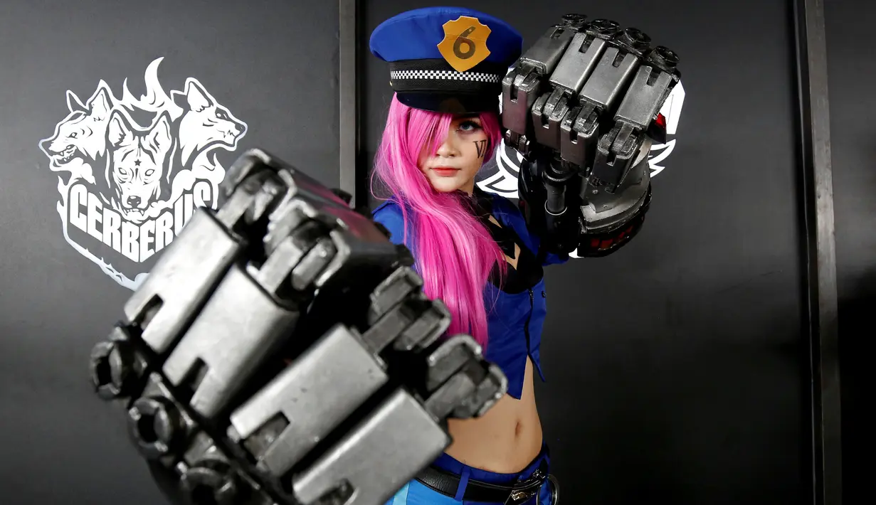 FOTO: Gaya Cosplayer Cantik Ramaikan Turnamen e-Sport di Vietnam - Foto ...