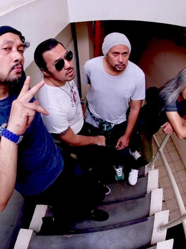 Naif Band Bubar Setelah 25 Tahun Berkarier, Ini 6 Hit Besar Mereka ...