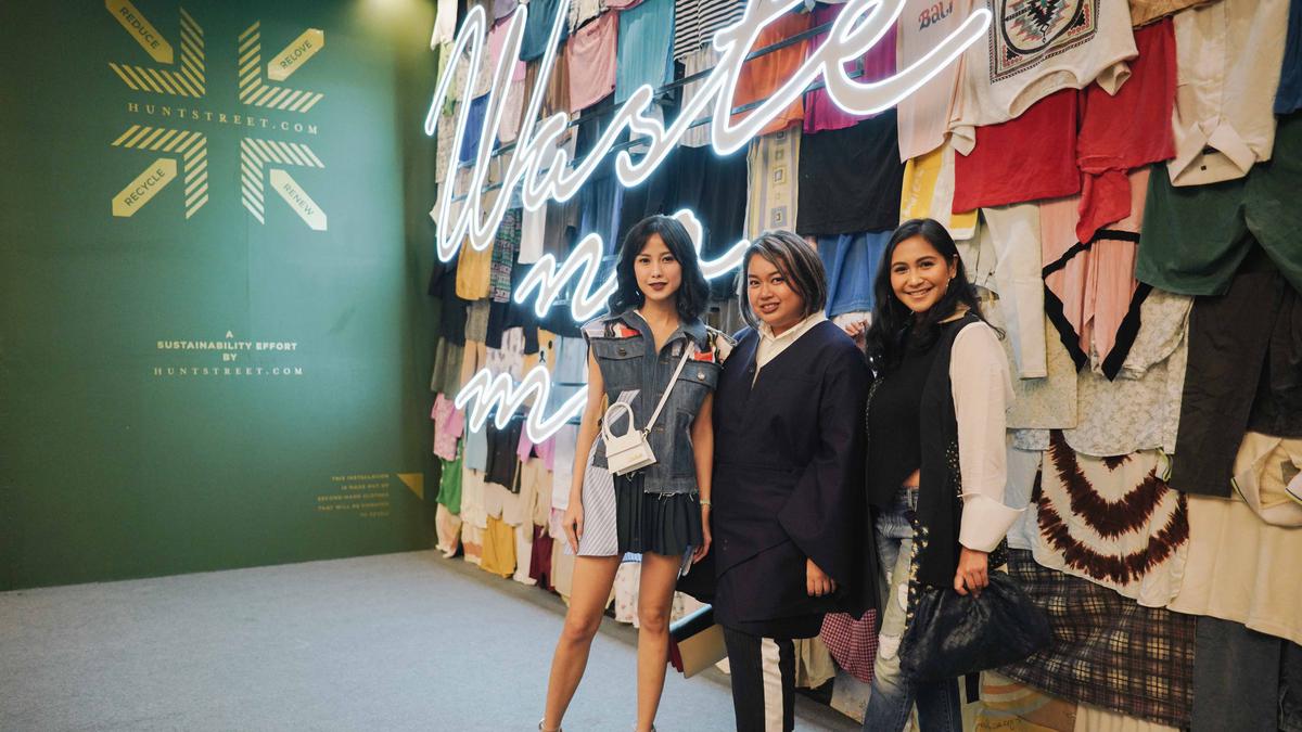 Lelang Baju Preloved Fashion House Dunia yang Di-Upcycled Desainer ...