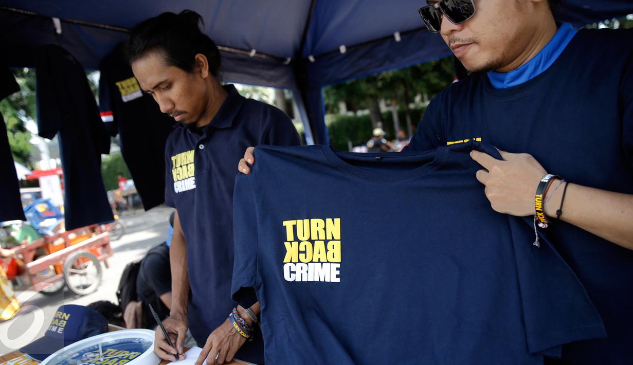 Baju Turn Back Crime Mulai Diburu Pecinta Fashion - Foto Liputan6.com