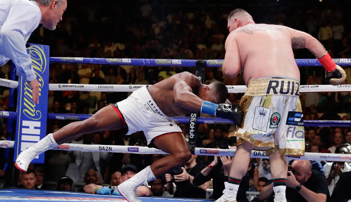 FOTO: Andy Ruiz Pukul KO Anthony Joshua - Foto Liputan6.com