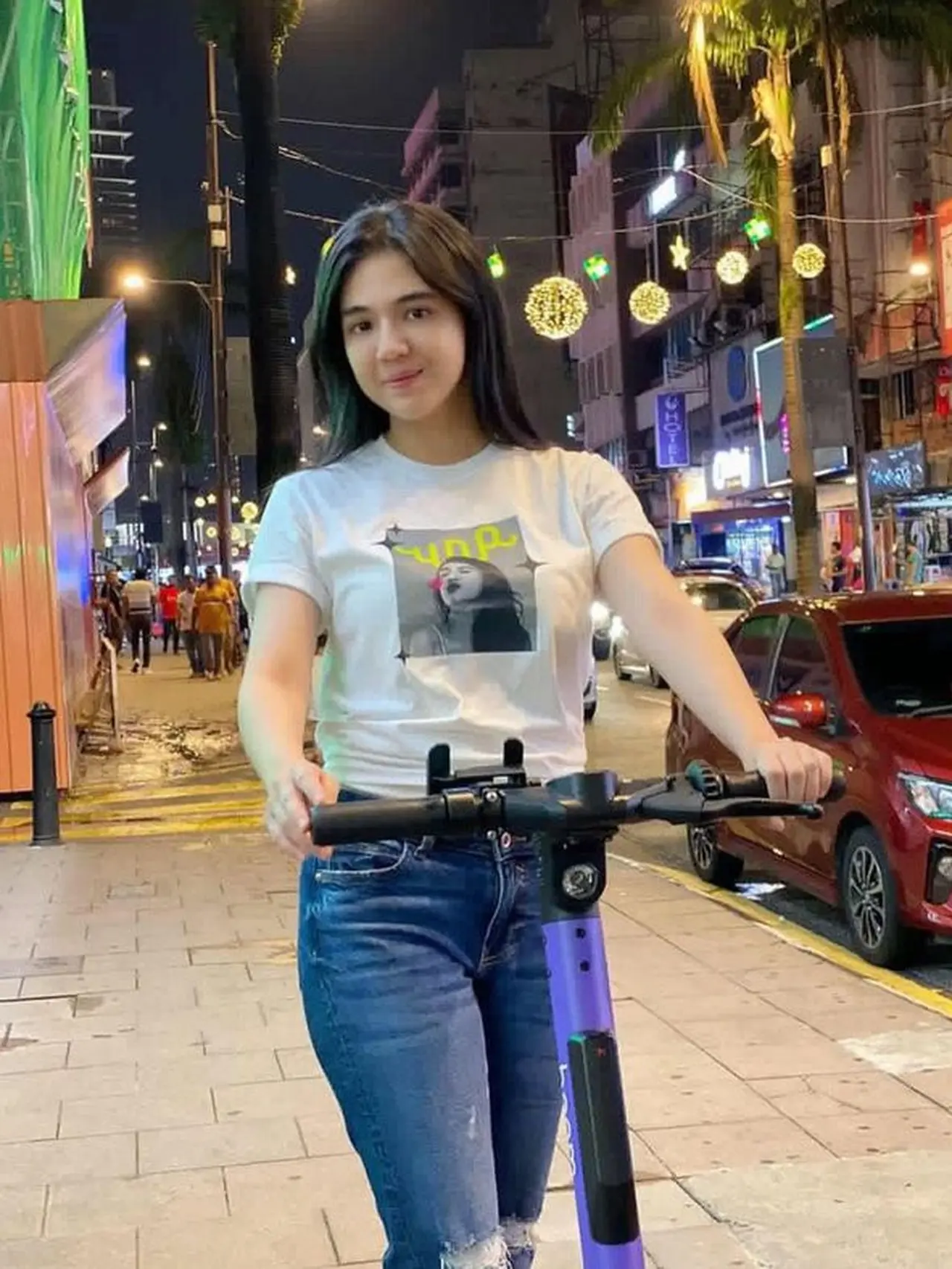 6 Potret Cantik Putri Una yang Awet Muda Seperti ABG - Entertainment Fimela.com
