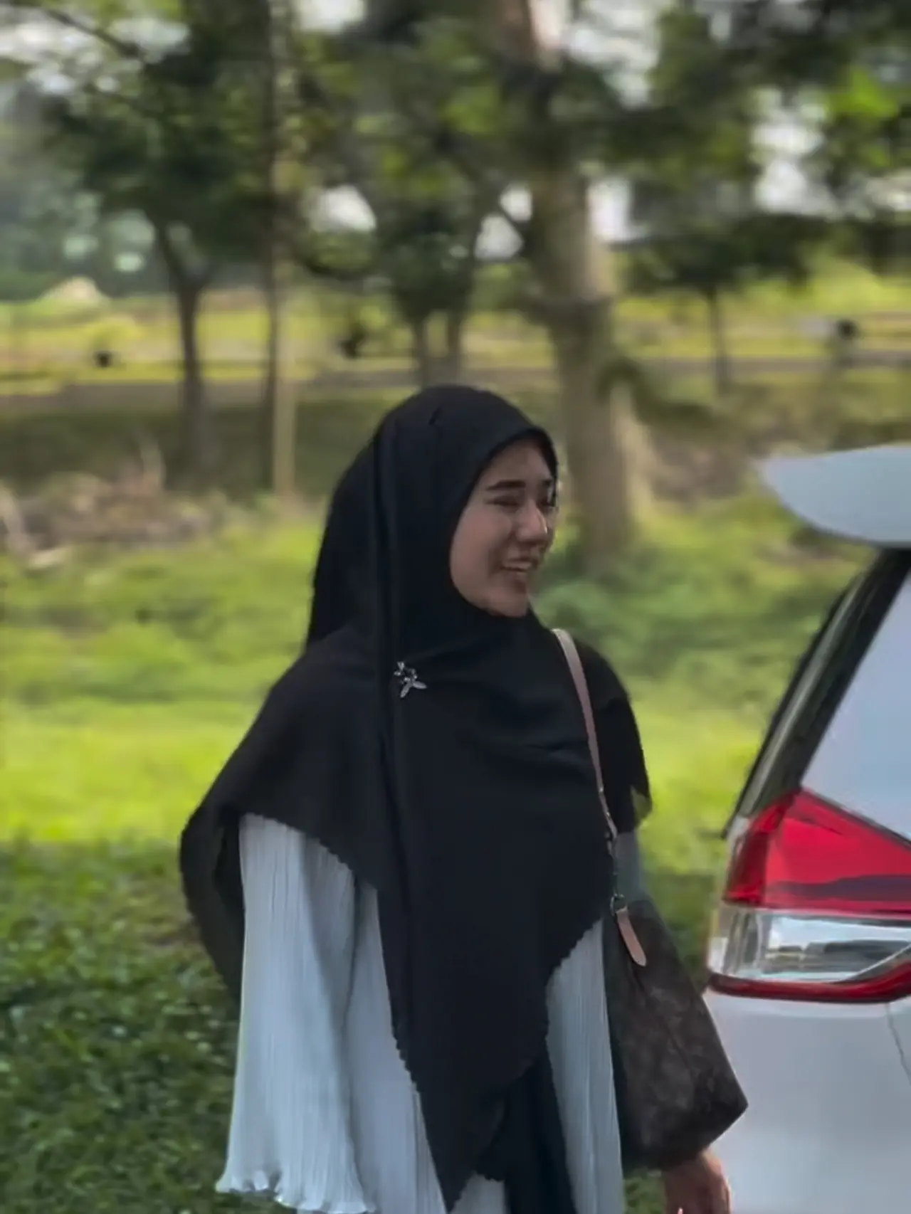 7 Potret Clara Shinta Sudah Beli Kain Kafan dan Pemakaman Mewah, Jadi Investasi - Hot Liputan6.com