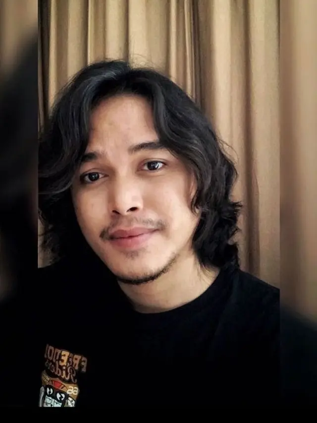 Revan Adrian Bintangi Layar Lebar Pertamanya - ShowBiz Liputan6.com