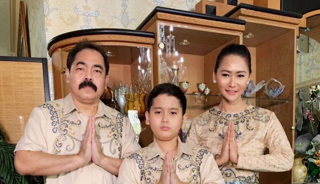 FOTO: Kebersamaan Inul Daratista dengan Sang Anak, Penuh Kasih Sayang ...