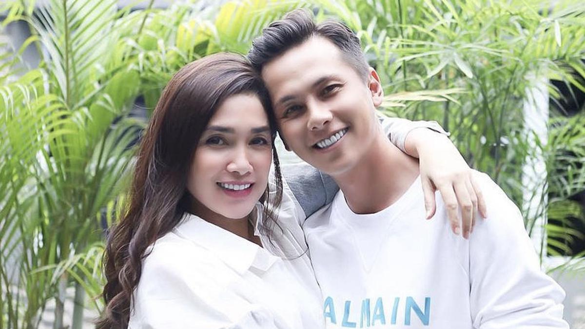 7 Tampilan Andhika Pratama saat Bersama Anak dan Istrinya, di ...