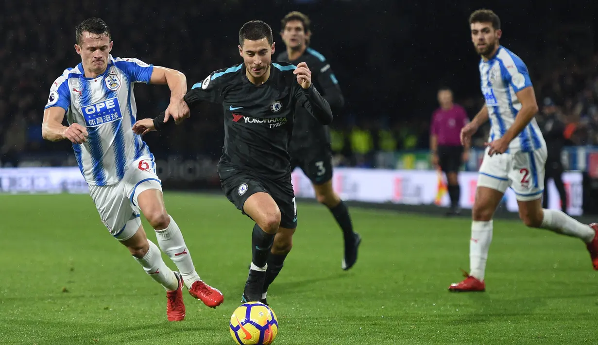 PHOTO: Chelsea Mengamuk di Kandang Huddersfield Town - Foto Liputan6.com