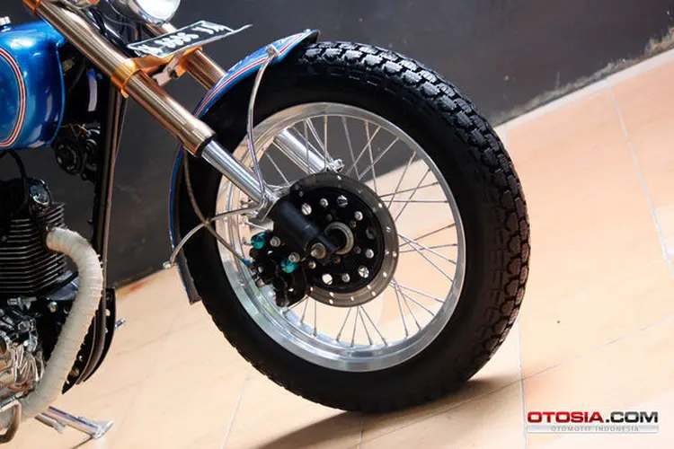 Honda Tiger Bergaya Chopper Biru - Galeri Otosia.com