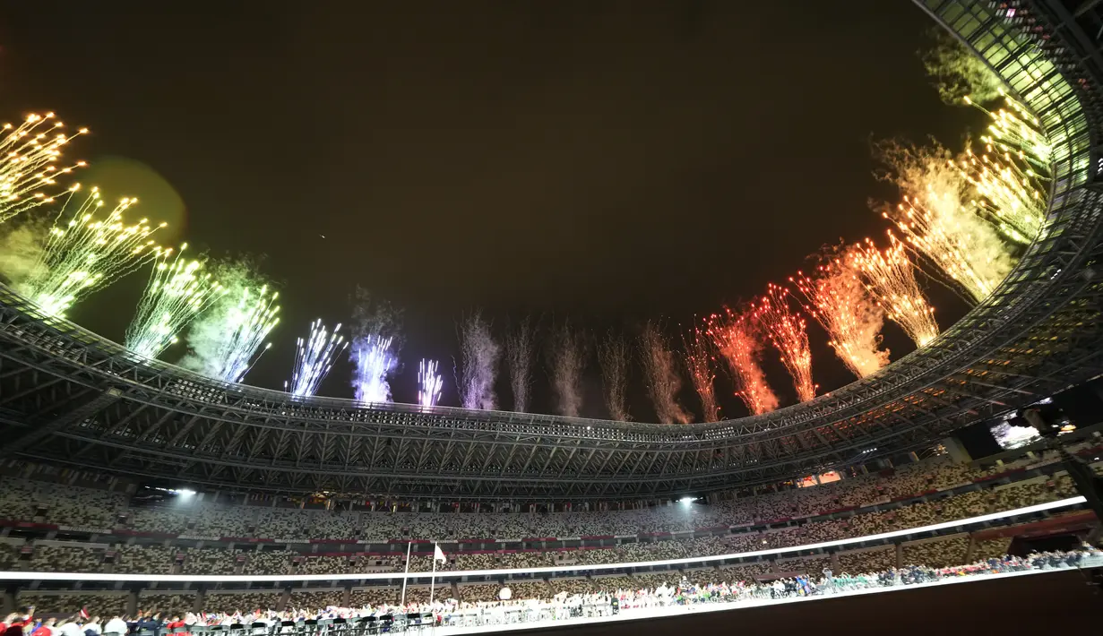 FOTO: Momen Bendera Afghanistan Berkibar Tanpa Atlet di Pembukaan ...