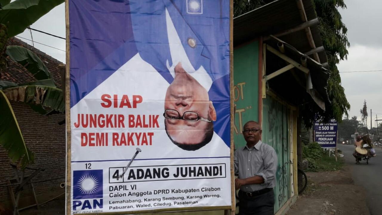 Baliho-Baliho Kampanye Lucu dari yang Ngingetin Mandi sampai Jungkir Balik