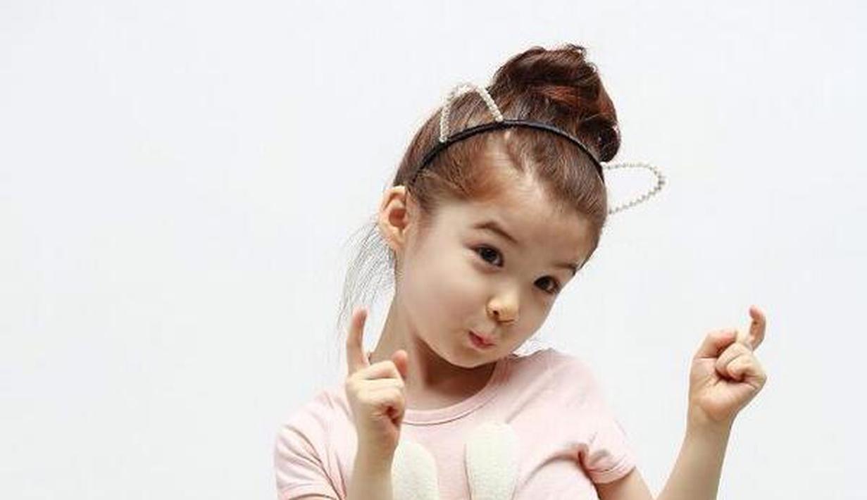 Pesona Lauren Lunde, Model Super Cute Dari Korea - Photo Fimela.com