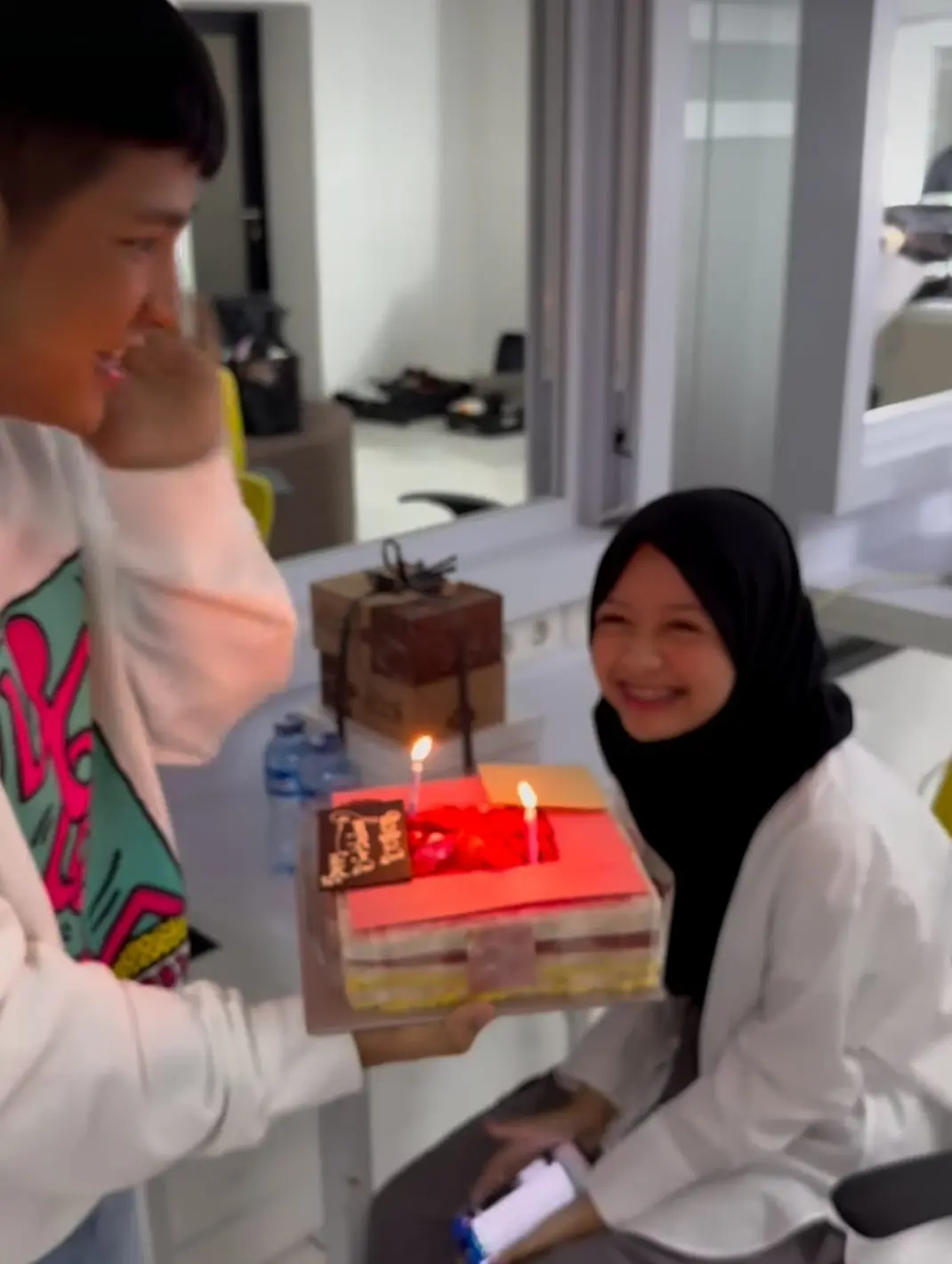 Momen Jirayut Beri Kejutan Ulang Tahun untuk Halda Rianta - Foto Liputan6.com