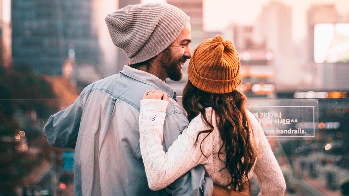 Mudah Ditebak, Ini 7 Tanda Pria Gemini Diam-Diam Menyukaimu - Lifestyle Fimela.com