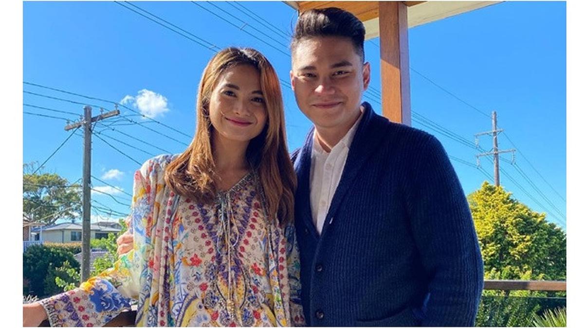 Tinggal di Australia, Ini 6 Potret Kebersamaan Acha Septriasa dan Suami ...