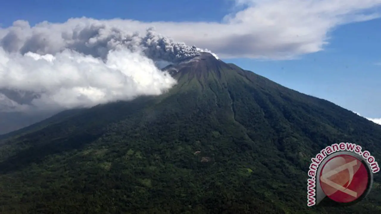 Ternate on High Alert as Gamalama Volcanic Activity Increased - Global ...
