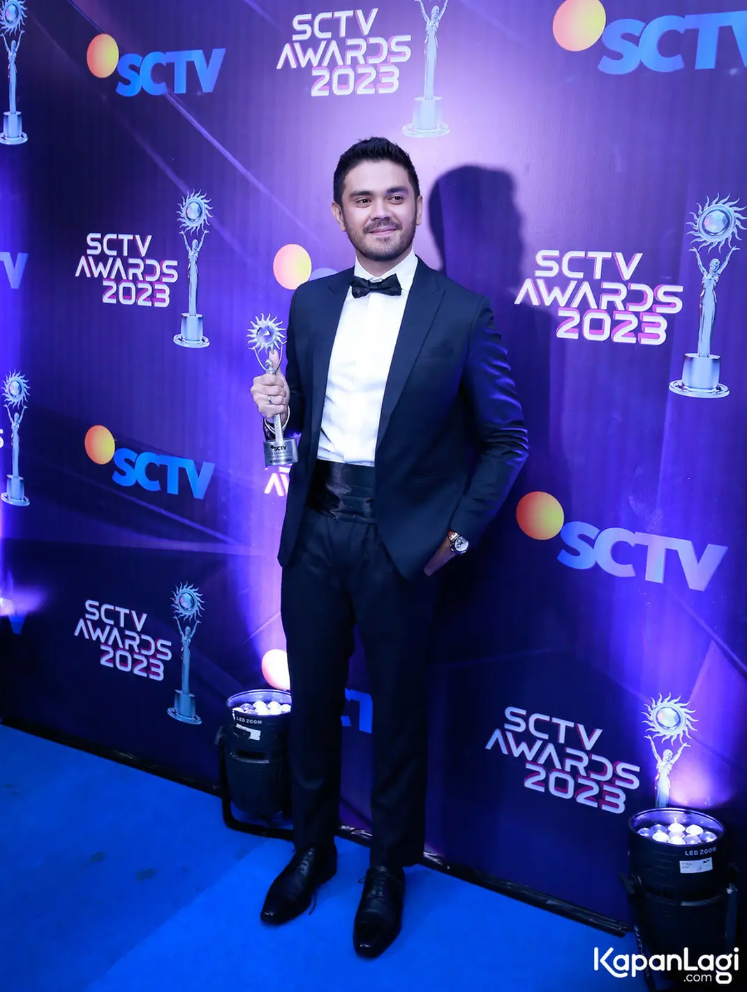10 Potret Penampilan Artis di Blue Carpet SCTV Awards 2023 - Photo ...