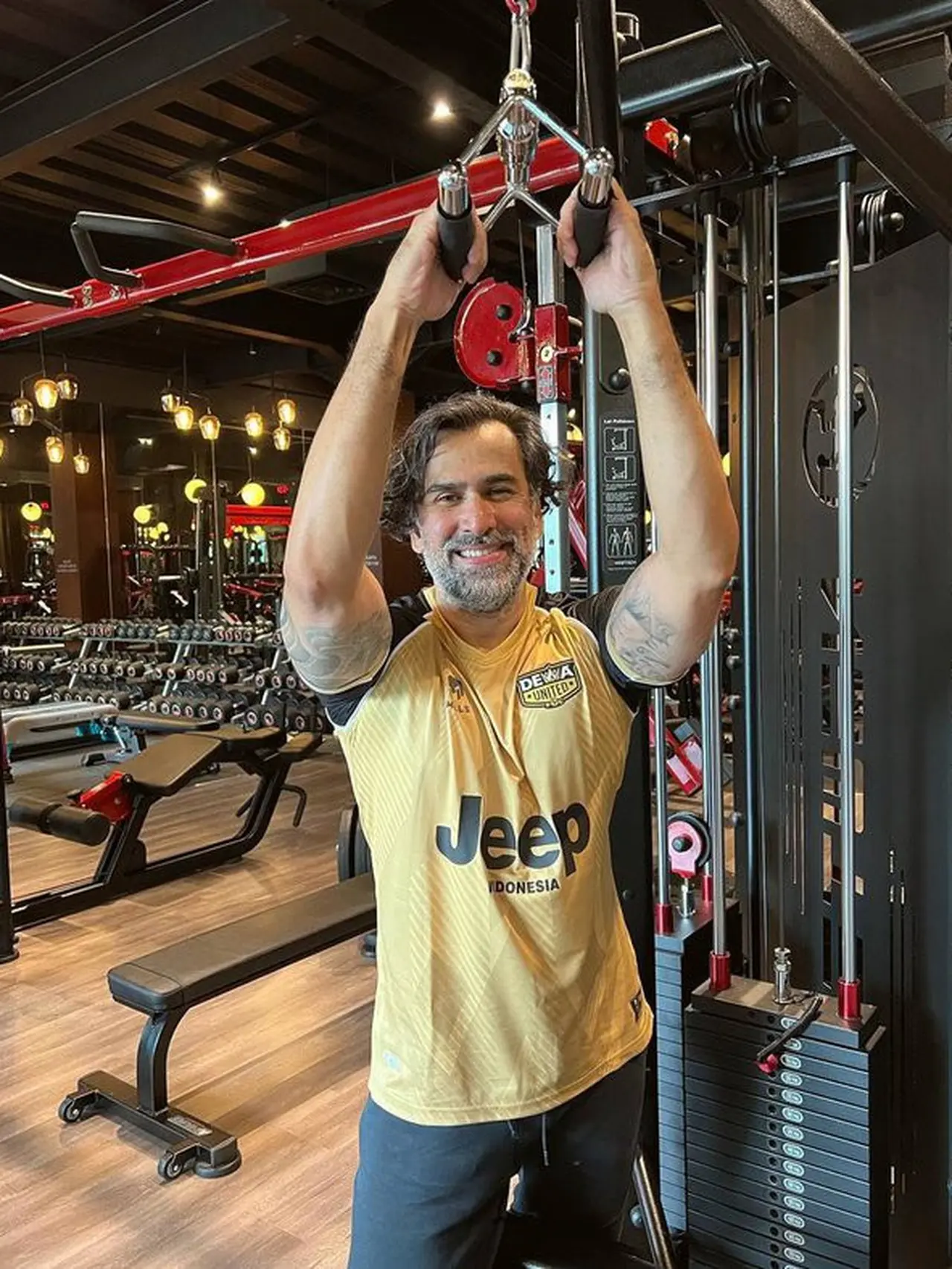 7 Potret Kekar Jeremy Thomas Sedari Muda, Rajin Olahraga di Usia Kepala ...