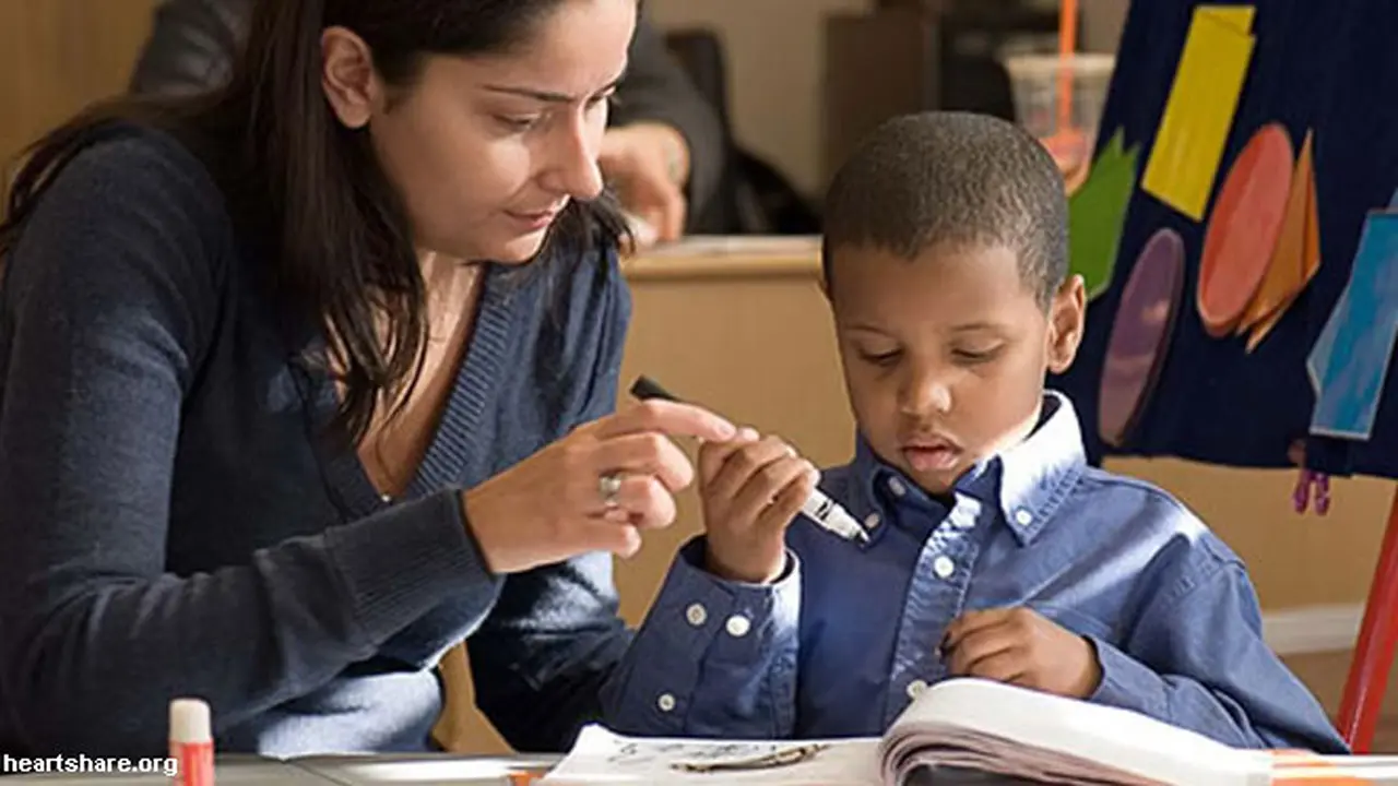 Belajar Apa Saja Anak Autis di Sekolah? - Health Liputan6.com