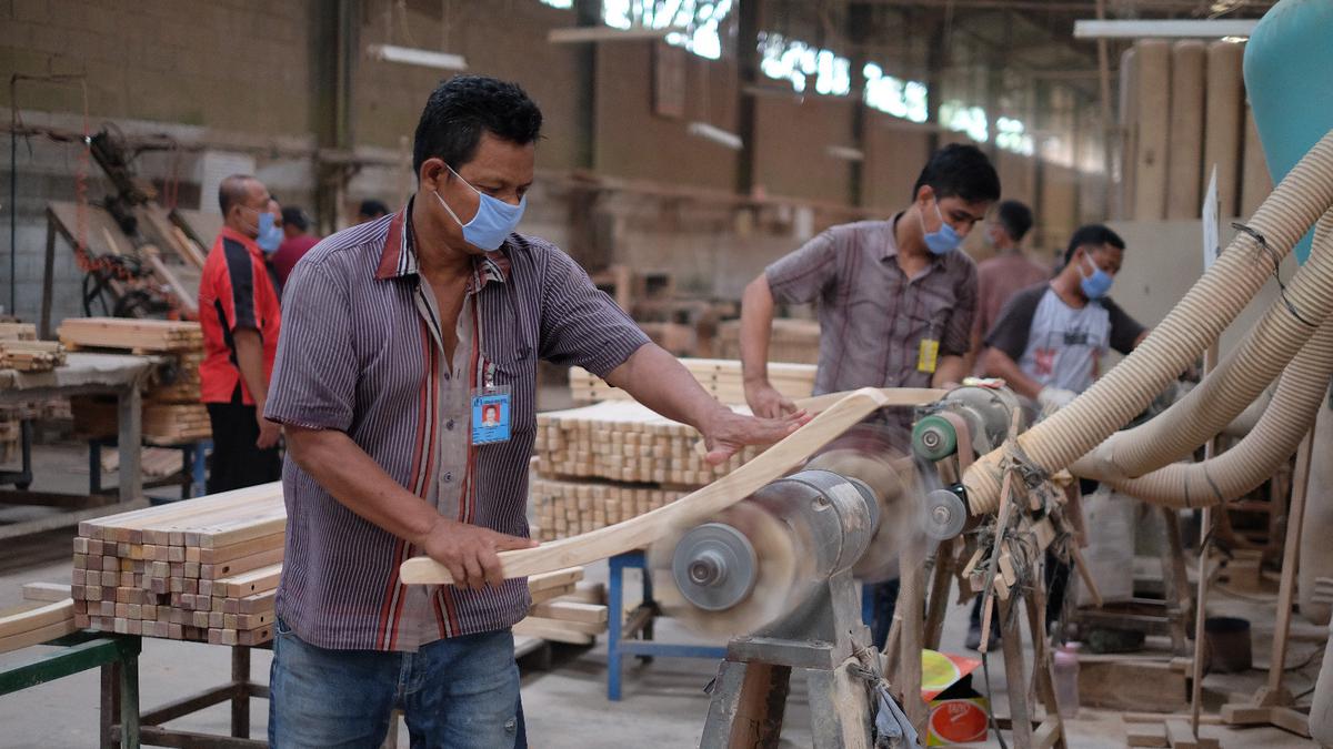 Terjaga Baik, APBN Beri Beragam Manfaat bagi Masyarakat - News Liputan6.com