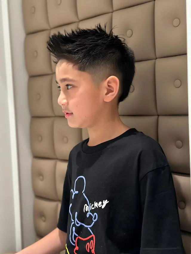 6 Potret Rafathar Usai Potong Rambut, Makin Tampan Disebut Mirip Bio ...